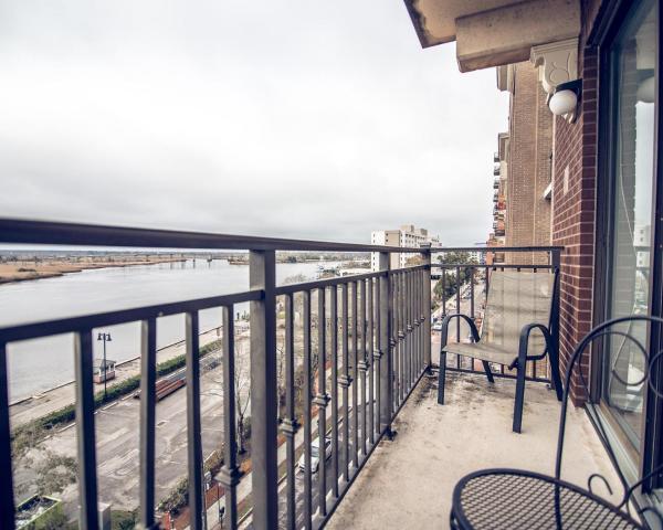 Water Street Retreat 14 - Wilmington, NC