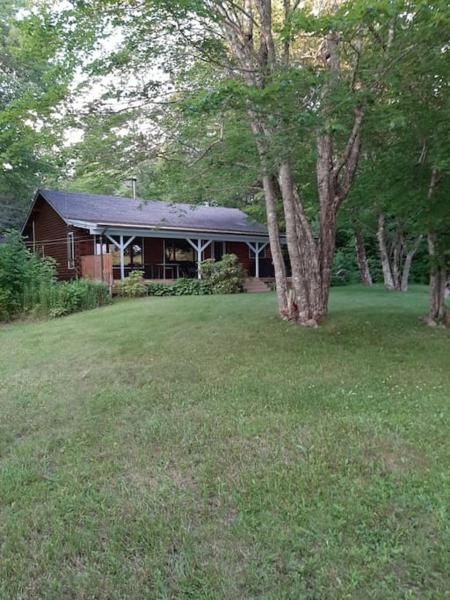 Sherbrooke Lake Cottage With Private Beach - Nova Scotia