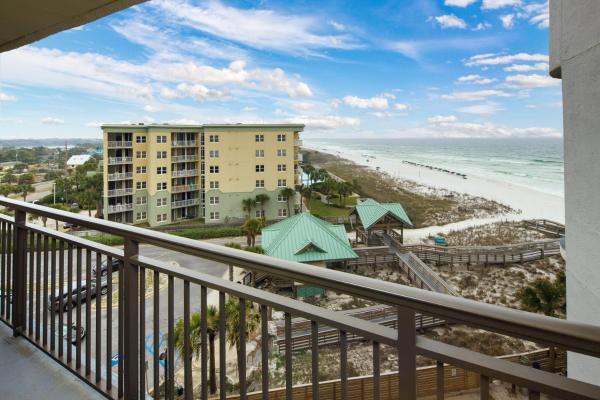 Nautilus 2708 Gulf View 7th Flr 2 Br Free Beach Service - Fort Walton Beach, FL