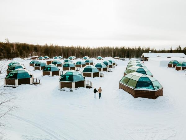 Arctic Snowhotel & Glass Igloos - Lappi
