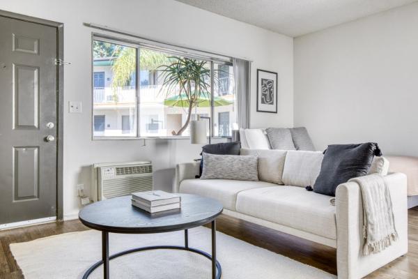 Burbank Studio W Courtyard Pool Nr Restaurants Lax-644 - 柏本克