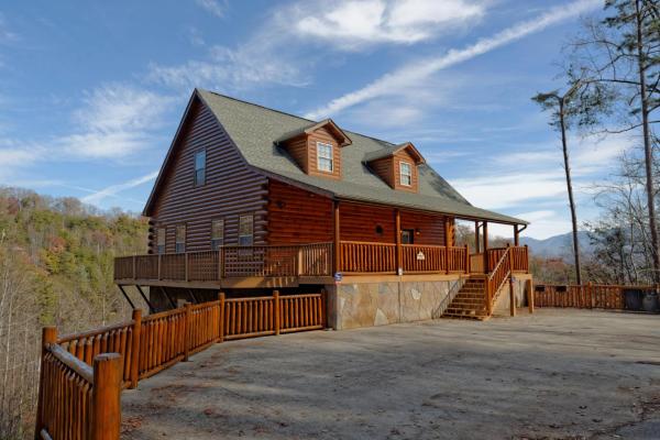 Redneck Ritz #724 - Gatlinburg, TN