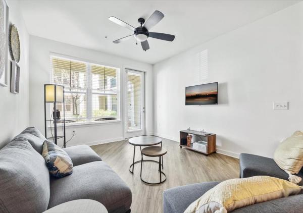 Luxurious 1 Bedroom Apartment Near Braves Stadium - Paradise Island, Austell