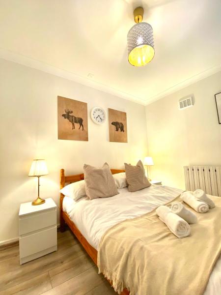 Apt- Balcony-kensington- 24 7 Security - London, UK