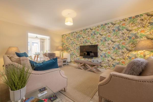 Acorn Cottage H - Holt