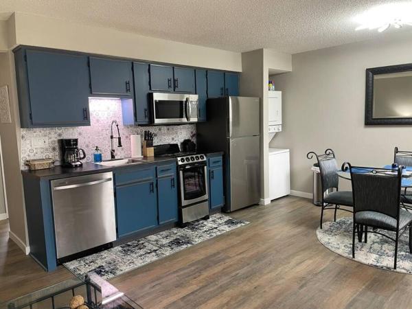 Newly Remodeled Lover’s Luxury Condo With Upgrades - Branson, MO