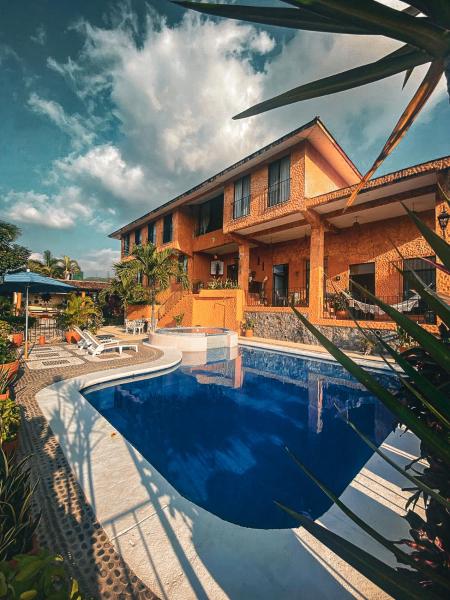 Hermosa Vista, Alberca Privada, 6 Recamaras - Ixtapa Zihuatanejo