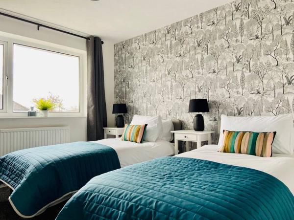 Usnooz - Cosy House, 2 Bed, Parking - Halifax, Royaume-Uni