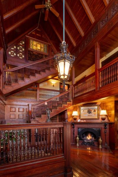 Ivy Lodge - Rhode Island