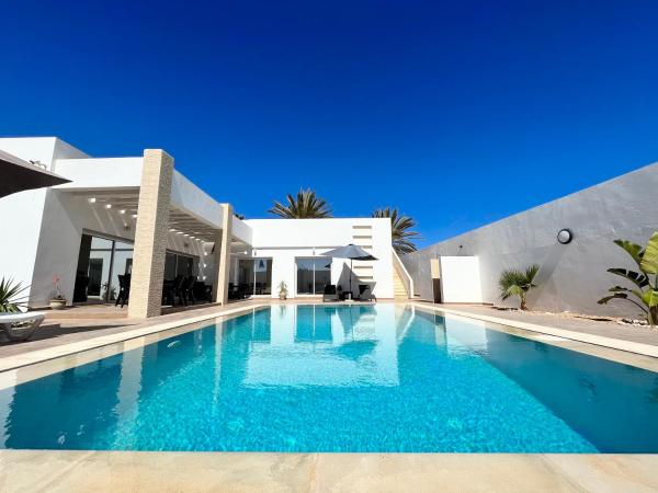 Magnifique Villa Moderne Piscine Sans Vis À Vis Djerba Midoun - Djerba