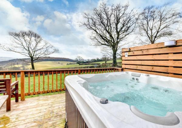 Hen Ysgubor - Lampeter