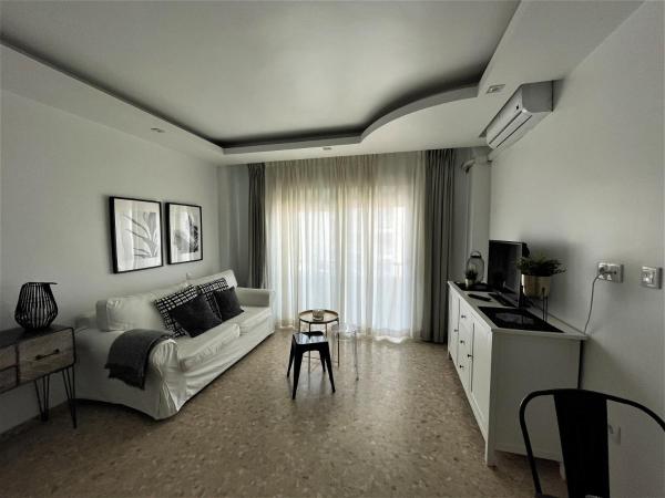 Ver620 - Renovated 6th-floor Studio With Sea-view Terrace And Pool - Ac - Torremolinos