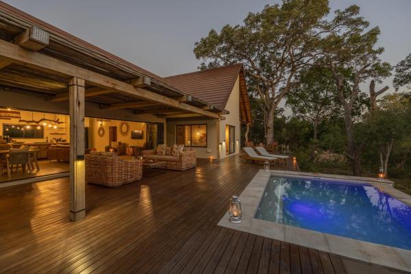 Ukanyi Private Luxury Villa - Hoedspruit