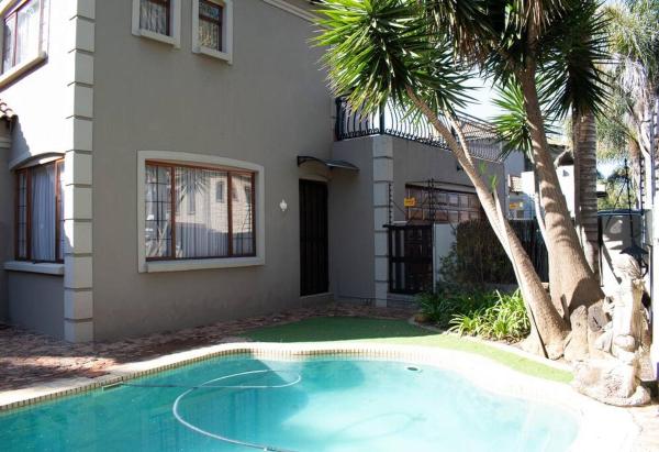 Entire Self Catering Home In Springs - Springs