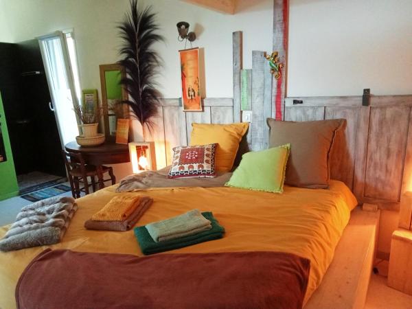 Logement De Charme Avec Jacuzzi Et Piscine - Brignoles