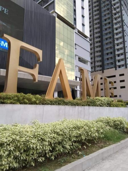 The Iconic: Comfortable Living By Awsom Phil - Makati