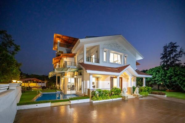 Stayvista's Casa Serenity - 4bhk Pet-friendly Villa With Jacuzzi - Lonavala