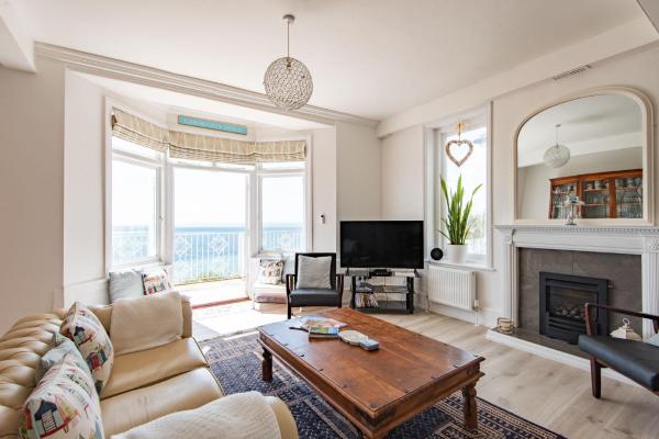 Lookout Post By Bloom Stays - Folkestone
