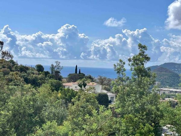 2 Pièces De 60m2 - Alpes-Maritimes