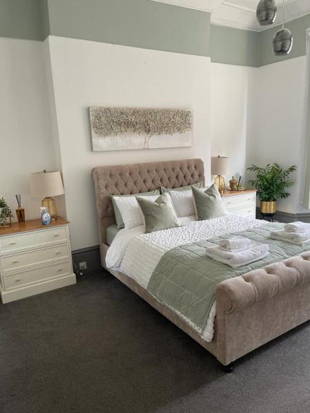 Castle Mount - Lincoln