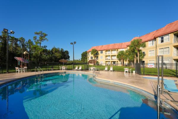 Parc Corniche Condominium Suites - Florida