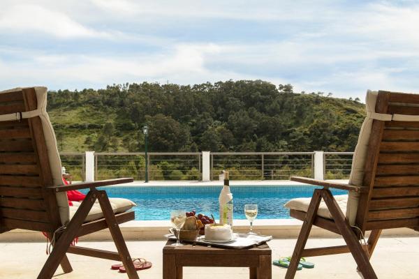 Beachouse - Surf, Bed & Breakfast - Mafra