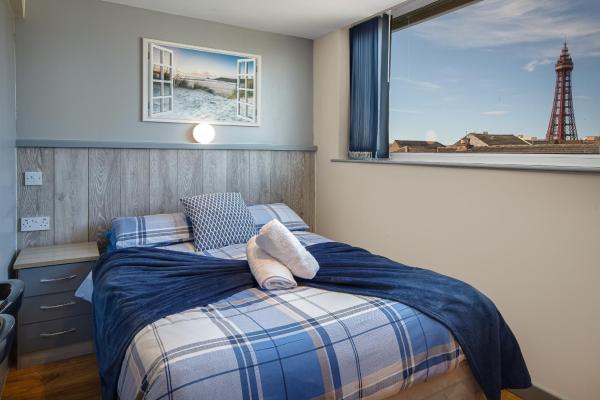 Seaside Suites Superior Family Apartments - Blackpool Beach