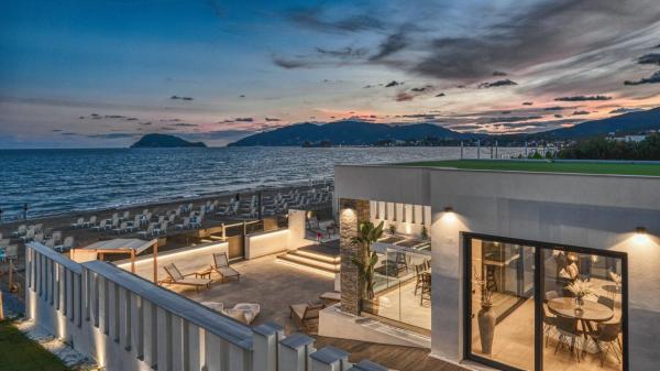 Villa V Beach Villa, All Inclusive Board, By Zantewize - Kalamaki
