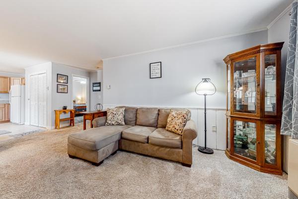 Downtown Beauty - Unit 1 - Conway, NH