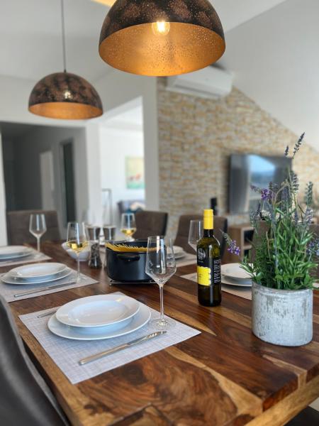 Apartment Los Anđeles - Podstrana