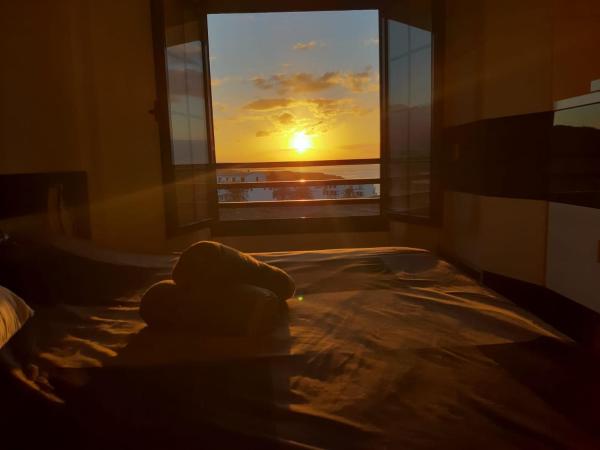 Sunrise Seaview Balcon Del Mar With Glass Veranda - Tenerife South Airport (TFS)