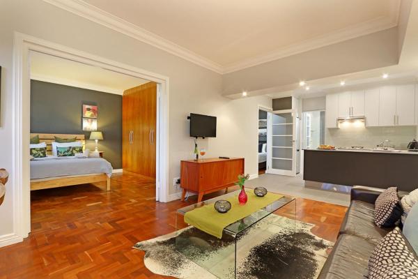 Adenium Beachfront Apartment - Camps Bay