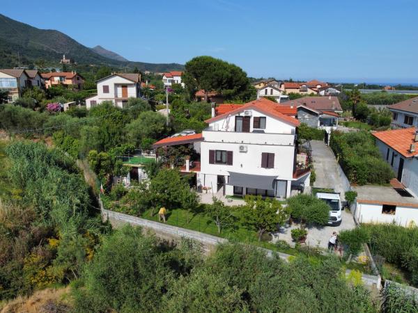 Villa Marco Aurelio - Borghetto Santo Spirito