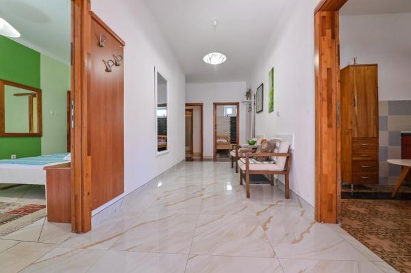 Apartments Smoky M - Novalja