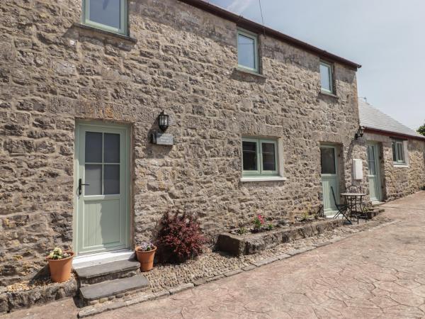 Swallows Retreat - Freshwater East