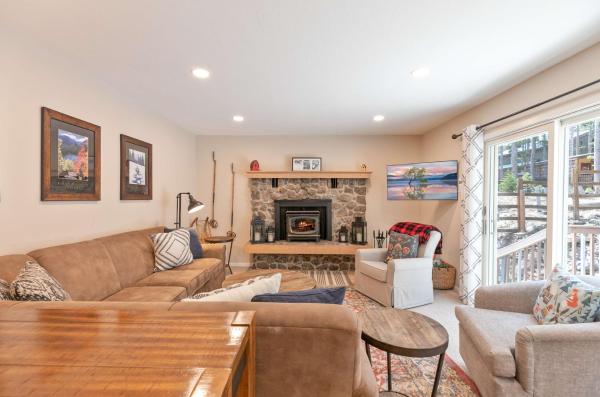 Quicksilver Chalet: Hot Tub, Sleeps 10 - Breckenridge, CO