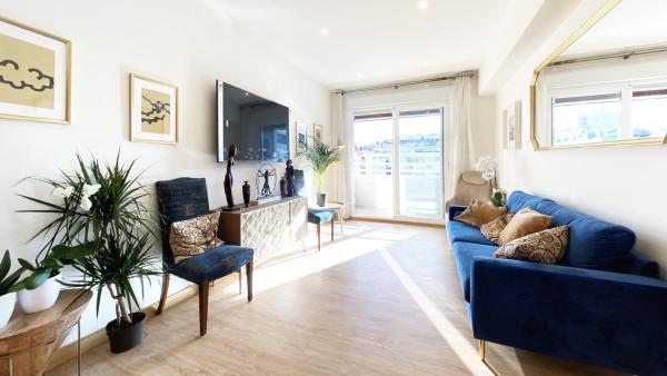 Paradise Luxurious Apartment, Free Parking, 3 Double Rooms, 4 Beds, Terrace, Jacuzzi, New - Donostia-San Sebastián