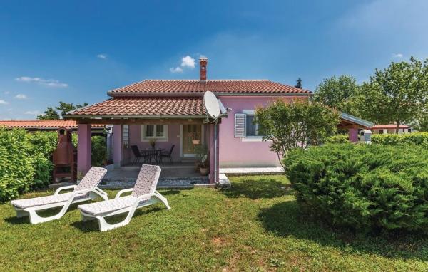 Apartments With Parking Space Valbandon, Fazana - 7227 - Pula