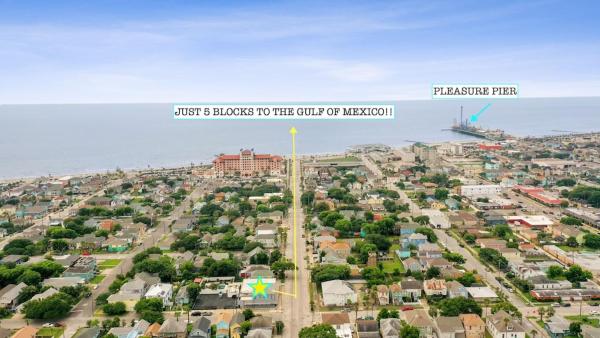 The Sparkled Seahorse - Galveston, TX