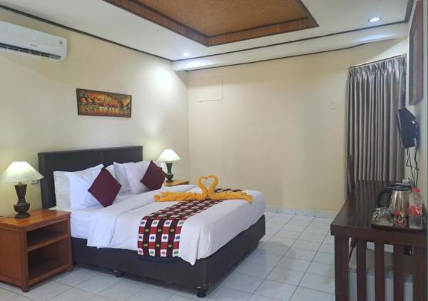 Lovina Beach Hotel - Singaraja