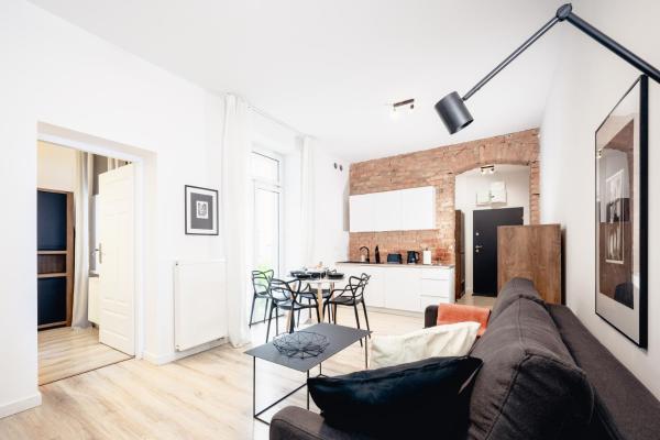 Apartamenty Pamiątkowa 11, 2 Rooms, Self Check In 24h - Poznań