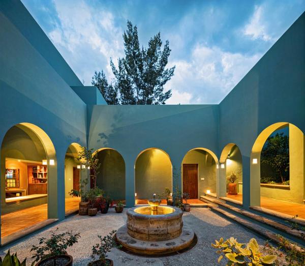Holt Balcones Guesthouse - King Bed Room - San Miguel de Allende
