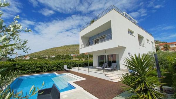 Modern Design Villa With Pool And Beautiful Sea View - Seget Vranjica