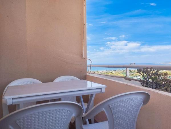 Spacious 4 Bedroom With Parking In Town Centre, Nerja - Frigiliana