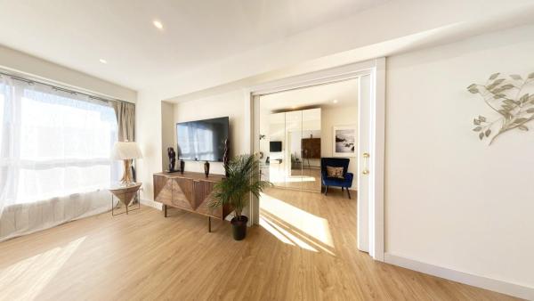 Bahía Luxurious Apartment, 3 Double Rooms, Free Parking, Terrace, Brand New - Hernani