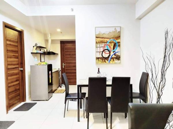 2br Condo Unit With Balcony At The Center Of Cebu - Cebu City