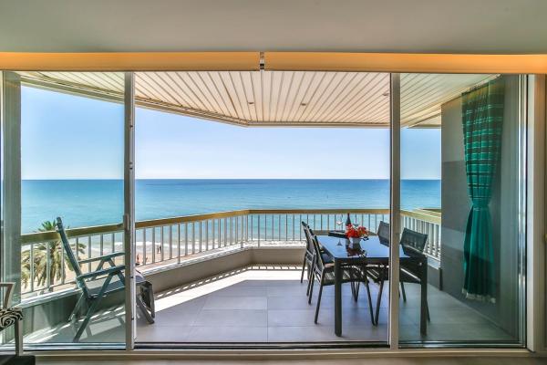 Magnífico Apartamento - Primera Línea De Mar - Calafell