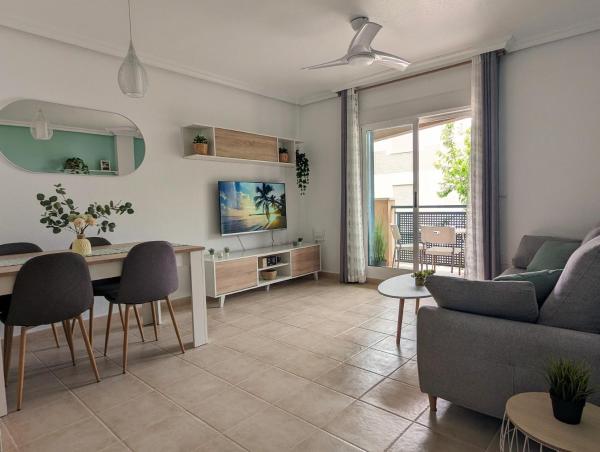 Apartamento Las Palmeras - Con Terraza, Barbacoa, Aire Acondicionado Y A 250m De La Playa! - Los Alcázares