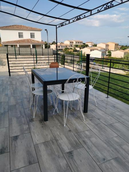 Villa Moderne Sur Les Hauteurs D'aramon - Beaucaire