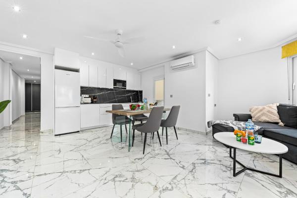 Apolo Beach Front - Sea View Luxury Apartment - Torrevieja